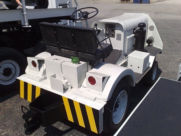 Global GSE - TUG MA-50 Aircraft Tug/ Baggage Tractor