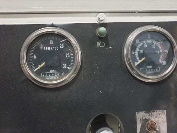 Global GSE - Simmons-Rand Paymover T400, Aircraft tug/ pushback tractor.