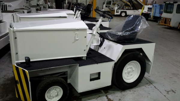 Global GSE - United SM340 Diesel Aircraft Tug/ Baggage Tractor; 4,000 DBP